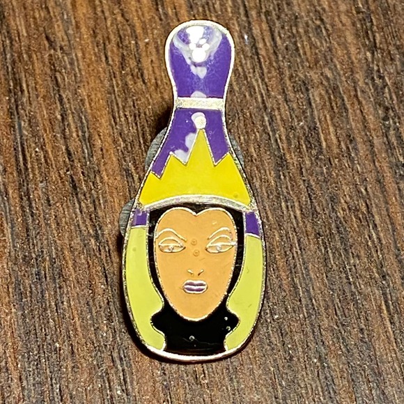 Disney | Accessories | Disney Evil Queen Villain Snow White Bowling Pin ...